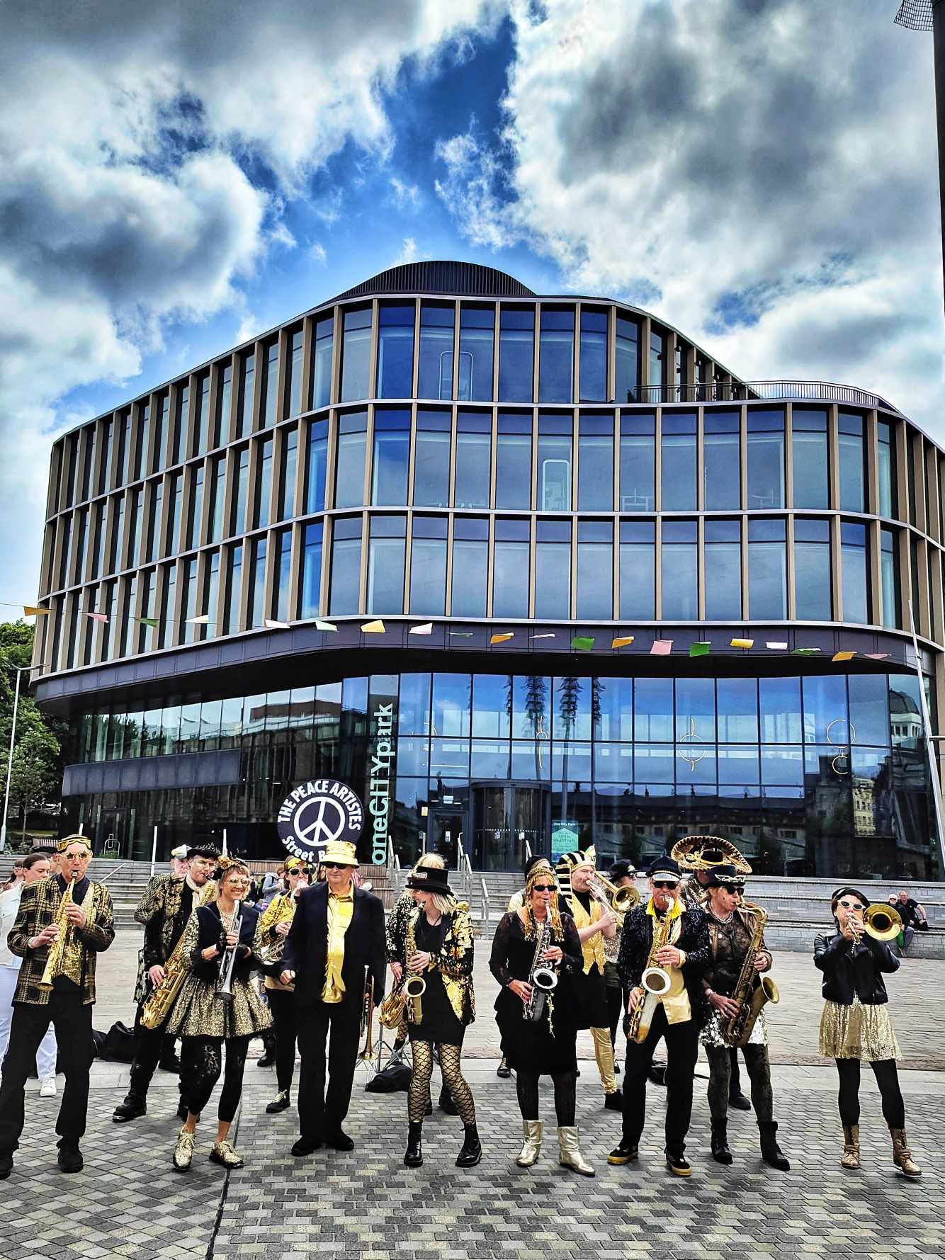 Photos – The Peace Artistes Street Band